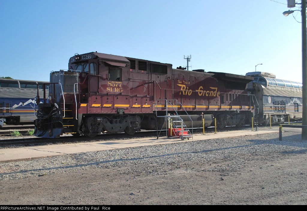 SLRG 8577, Arriving Alamosa From Antonito, Rail Fans That Took The Antonito To Chama